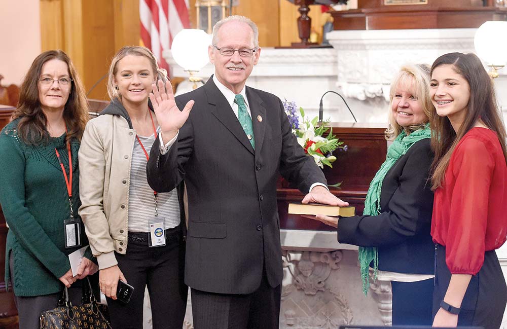 Doug Green sworn into office | The Ripley Bee
